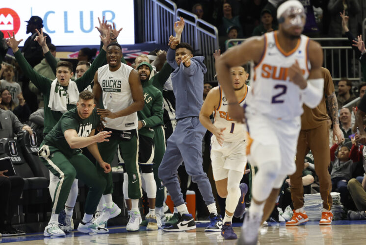 Bucks Beat Suns, Win 14th in a Row | News, Sports, Jobs - The Intelligencer